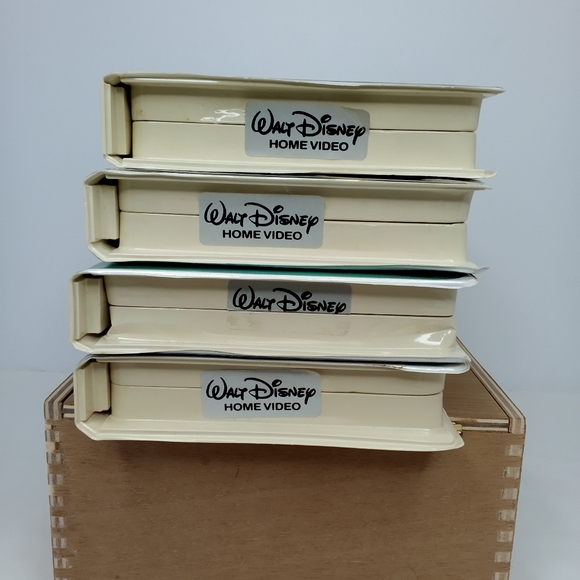 Disney | Media | Vintage Walt Disney Home Video The Classics Black ...